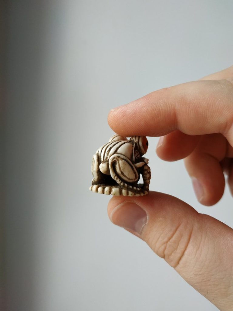 bead “Toad”. made of horn – Knives & Accessories